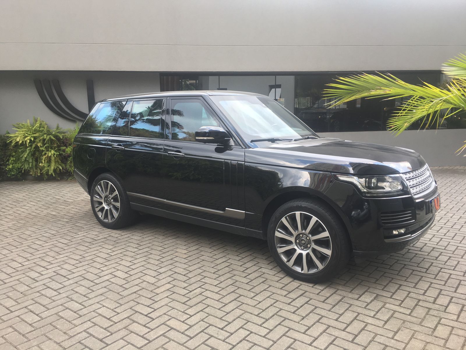 Range Rover Vogue Autobiography V8 5.0 – VoltJk